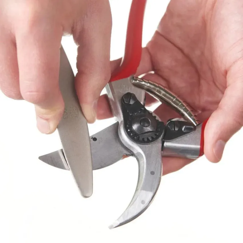 FELCO 903 Точило с три функции: заточване, усилване и хонинговане